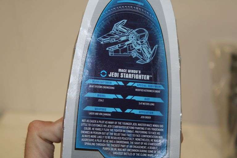 Star Wars Titanium Series Die-Cast Mage Windu's Jedi Starfighter Model ...