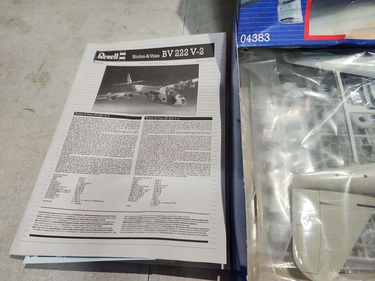 2002 Revell Blohm & Voss BV 222 V-2 1/72nd Scale Level 5 Model Opened ...