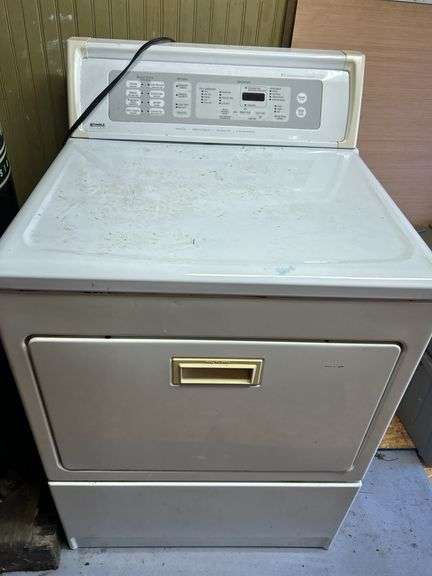 Kenmore Gas Dryer Model 110.70092990 - Auction Ohio