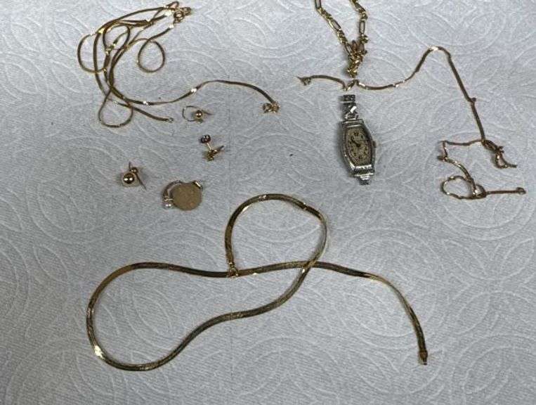 14K Gold Jewelry Lot Including Chains, Earrings, and Pendant - Auction Ohio