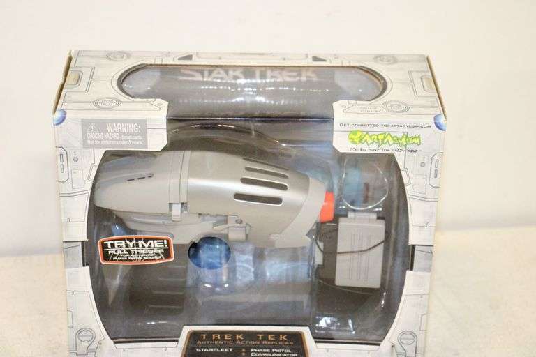 Star Trek Phase Pistol - Auction Ohio