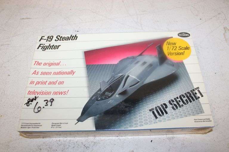 F-19 Stealth Fighter Model Kit - Auction Ohio