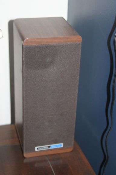 Koss M80 Plus Speakers - Auction Ohio