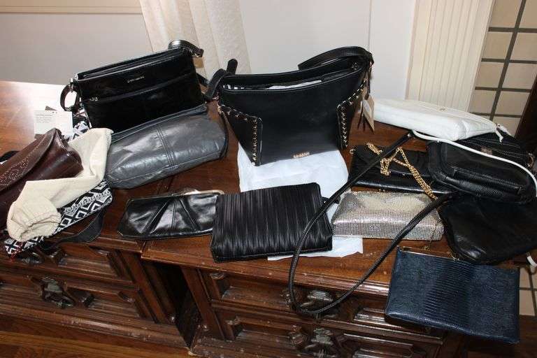Designer Purse Collection - Auction Ohio
