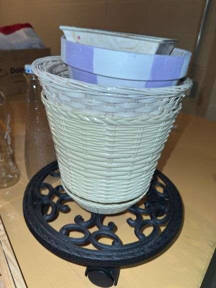 Sea Shells, Caster on Wheels, Butterworth Empty Bottle, etc. - Auction Ohio