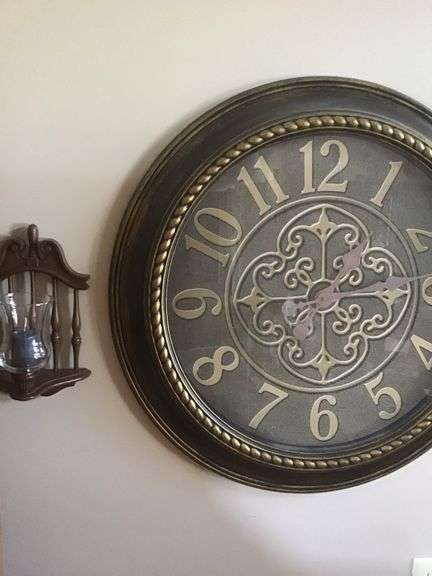 Wall Clock (29”) & Wall Decor - Auction Ohio