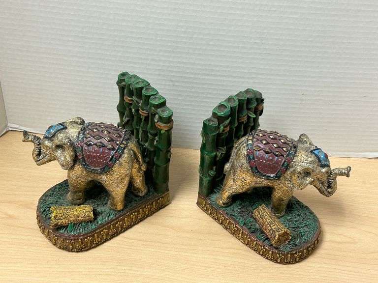 Elephant Bookends - Auction Ohio