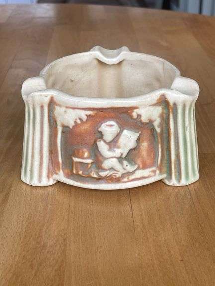 Roseville Donatello Triangular Ashtray – 3" x 4.5" - Auction Ohio