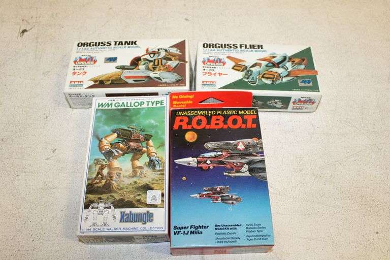 Japanese Robot Model Kits - Auction Ohio