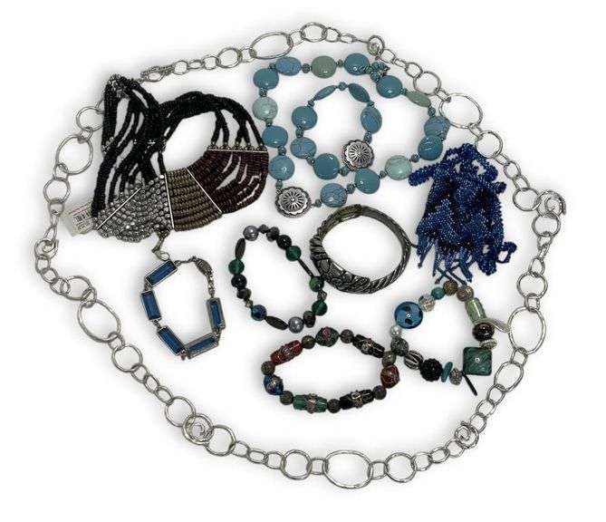 GROUP OF FASHION JEWELRY. - Auction Ohio