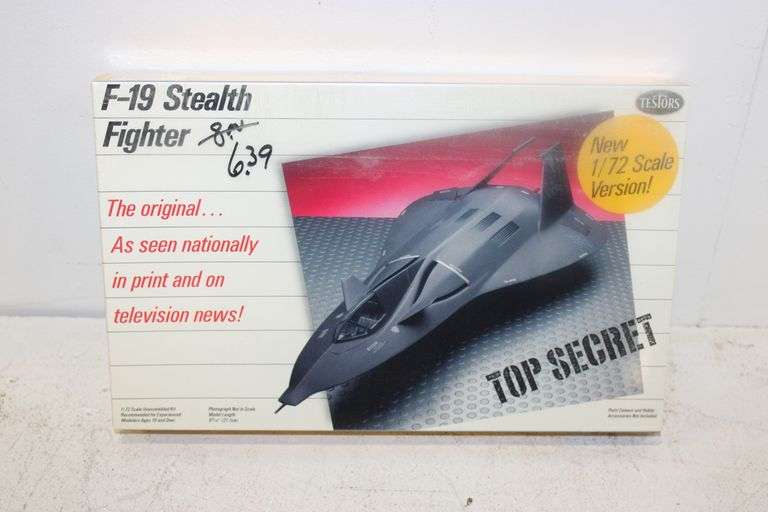 F-19 Stealth Fighter Model Kit - Auction Ohio
