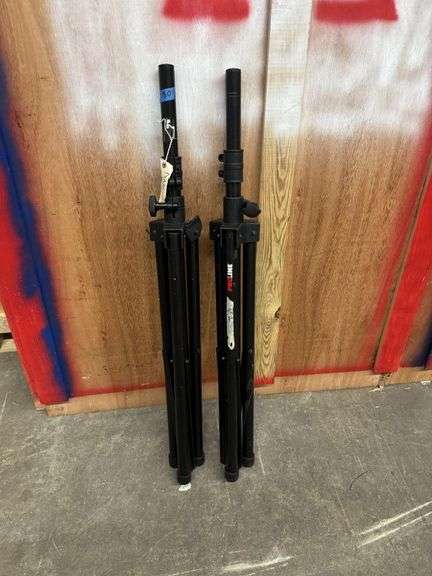 Stands - Auction Ohio