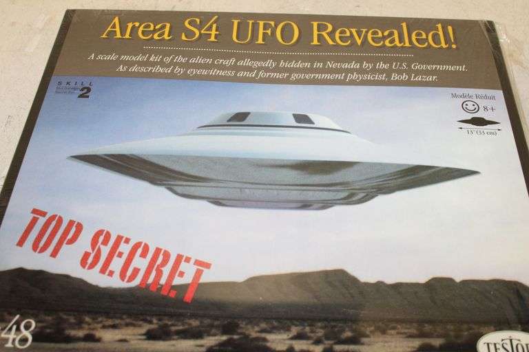 Testors UFO Model Kit - Auction Ohio