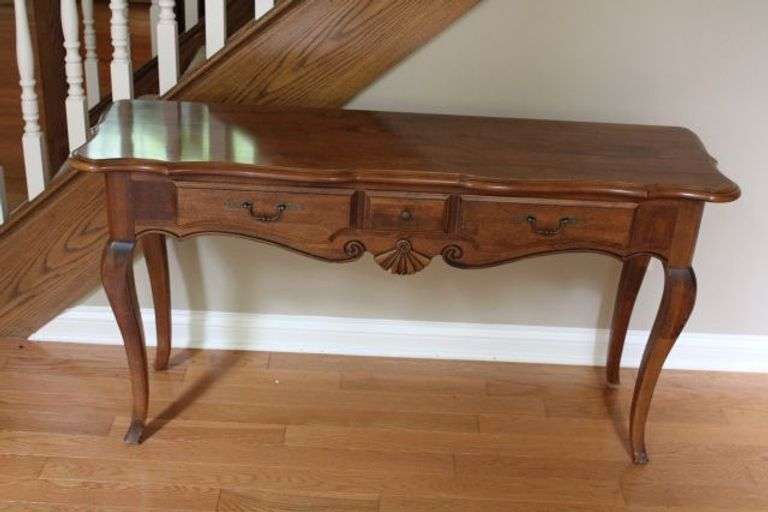 Ethan Allen Wood Console Table with Cabriole Legs and Carved Details ...
