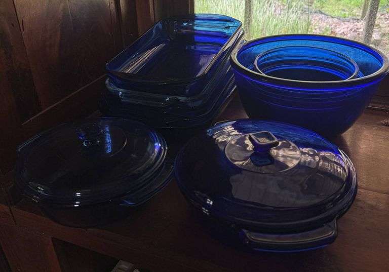 Cobalt Blue Glass Bakeware and Bowls - Auction Ohio