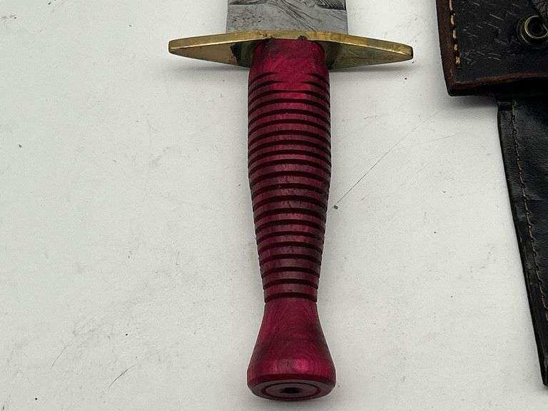 New MHS Cutlery Damascus Dagger with Ribbed Wood Handle and Sheath ...