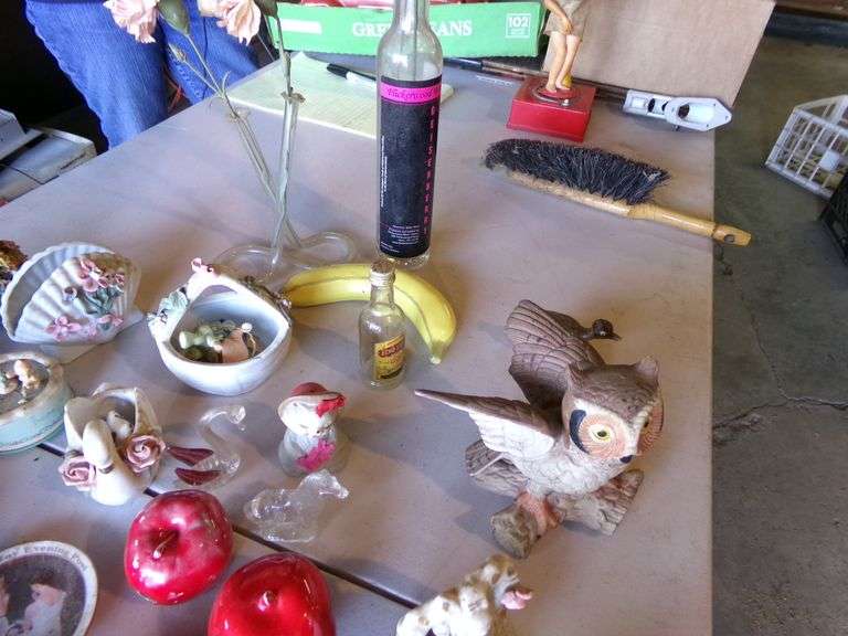 Knick-Knacks - Auction Ohio