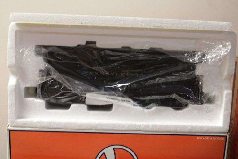 Lionel Trainmaster Command Set With Pennsylvania H12-44 Switcher and ...