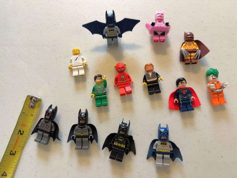 Lego mini figures - people / Superheroes -Mini Figs - Auction Ohio