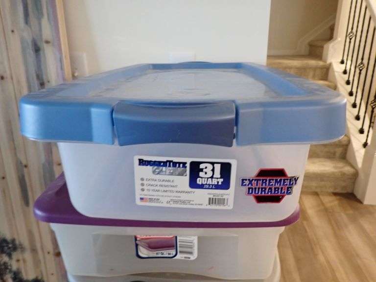 5 empty Totes with lids - Auction Ohio