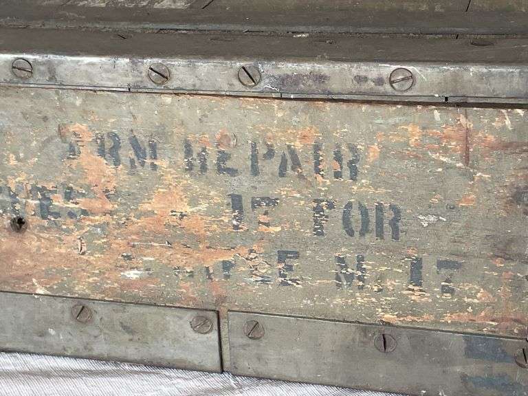 Primitive Wood Box - Auction Ohio