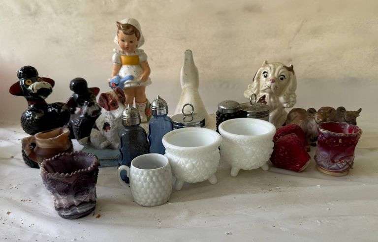 Ceramic and Glass Figurines, Salt Shakers, and Decorative Items ...