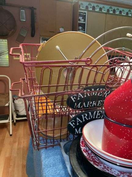 Vintage Kitchenware - Auction Ohio