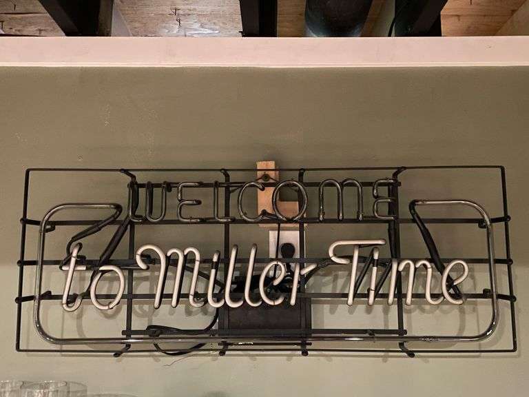 Miller Time Neon Sign - Auction Ohio