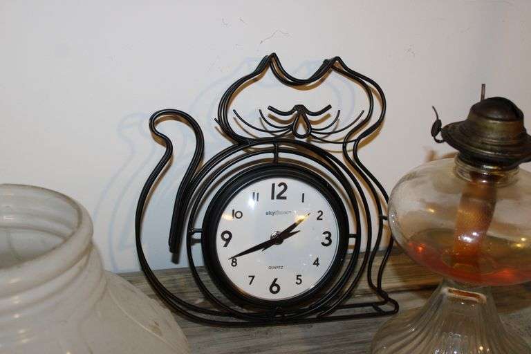Cat Clock, Turtle Ashtray, More - Auction Ohio