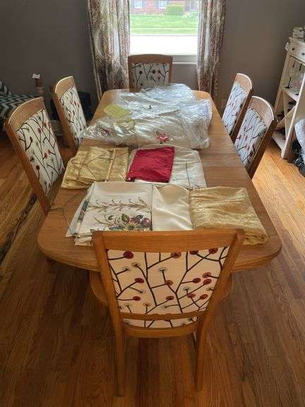 Oak Dining Table with 6 Chairs by Richardson Bros Co. - Auction Ohio