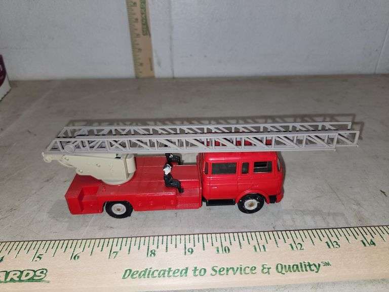 Norev No.97 Echelle Ladder Fire Truck 1/43 Scale Plastic - Auction Ohio