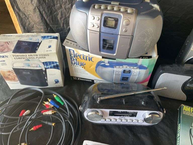 Large Electronics Lot! - Auction Ohio