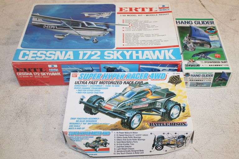 Airplane, Car & Glider Model Kits - Auction Ohio