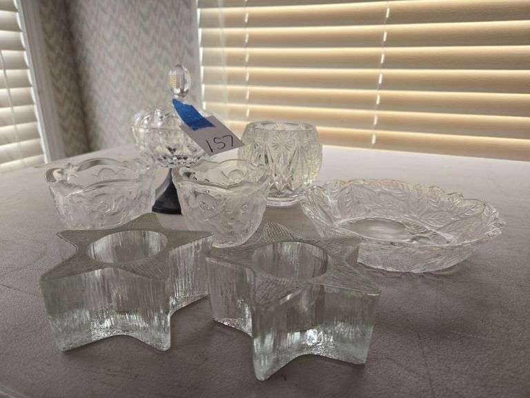 Assorted crystal glassware - Auction Ohio
