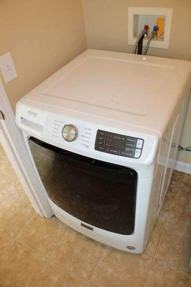 Maytag Washing Machine - Auction Ohio