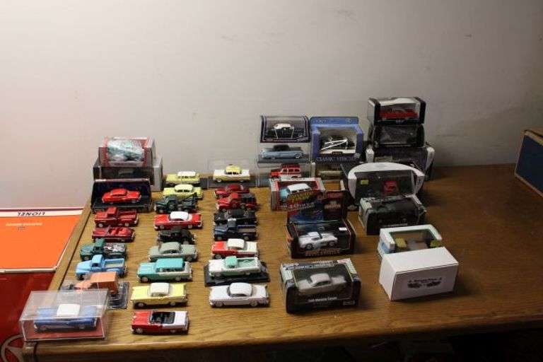Die-Cast Model Cars and Trucks in Original Packaging - Auction Ohio