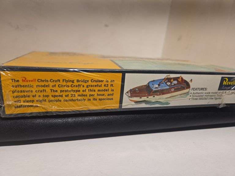 Flying Bridge Cruiser - Auction Ohio