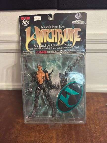 Kenneth Irons from Witchblade Figure 1998 - Auction Ohio