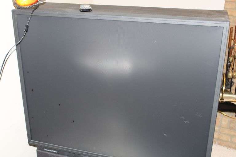 Toshiba 55" Rear Projection Television - Auction Ohio
