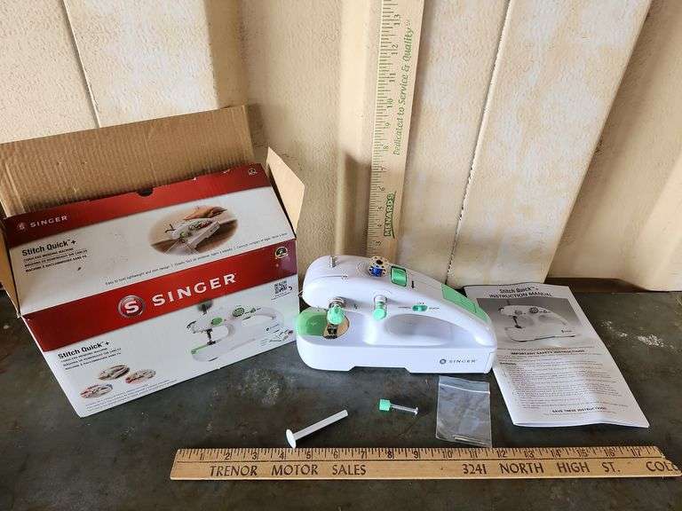 Singer Quick Stitch Tested Works Missing One Bobbin - Auction Ohio