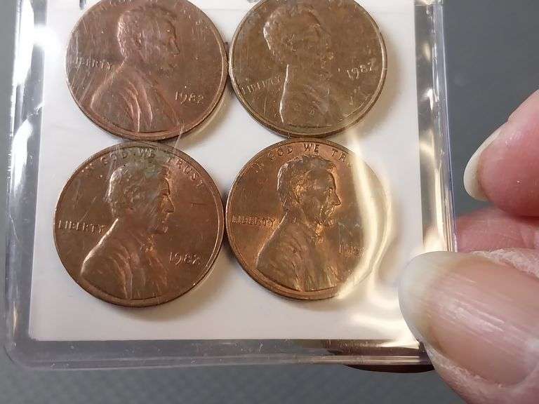 Lot of Lincoln Cents – 1982 Copper & Zinc Variants + 1939-S Wheat Cent ...