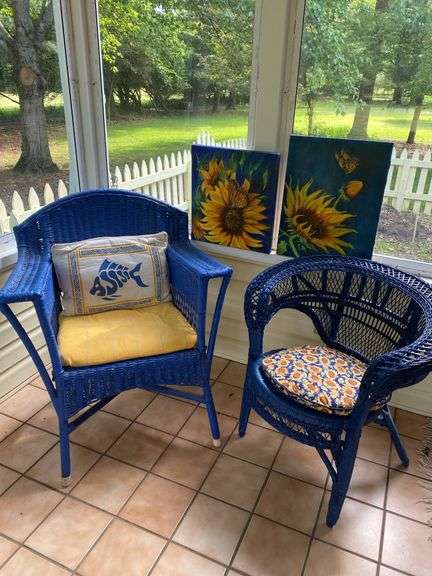 Blue wicker chairs and extras - Auction Ohio