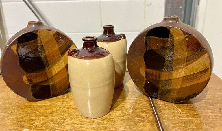 Pair Brown Jug and Pair of Drip Glaze Round Pottery Vases - Auction Ohio