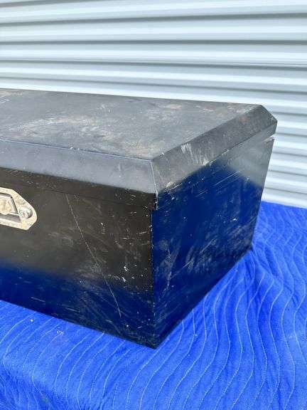 Black Aluminum Locking Tool Box - Auction Ohio