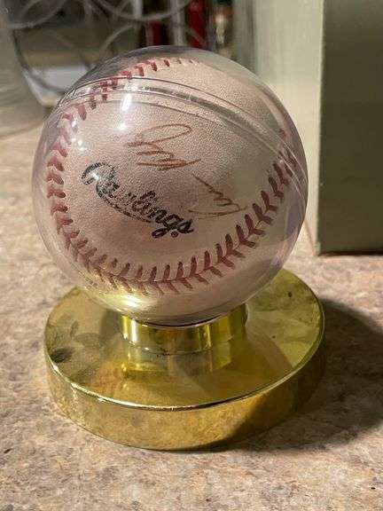 Signed Rawlings Baseball - Auction Ohio