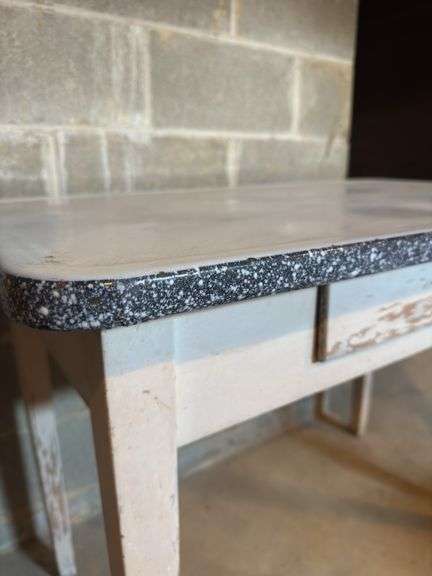 Sellers Table - Auction Ohio