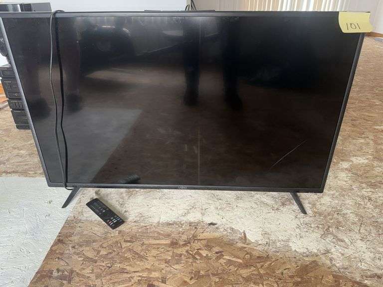 VIZIO 42" TV - Auction Ohio