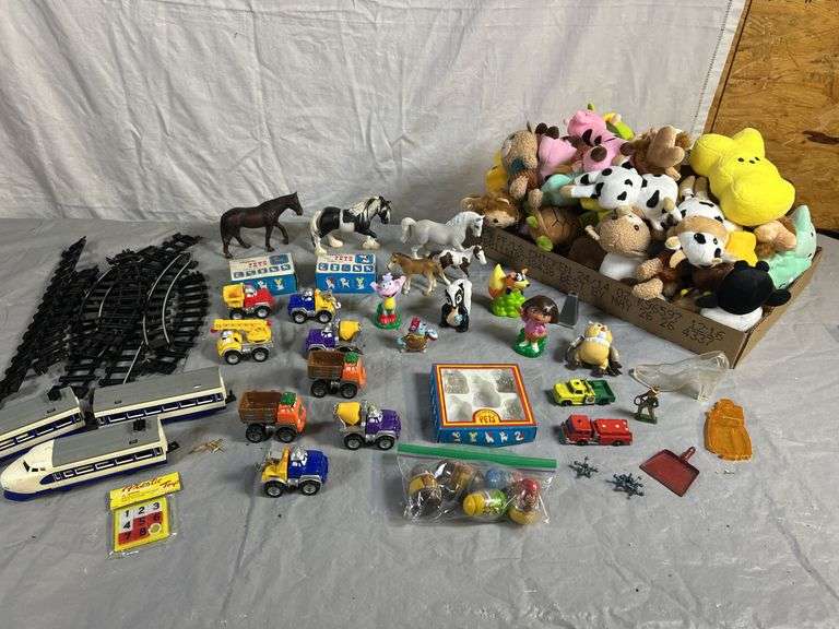 Assorted Toy Vehicles & Figures - Auction Ohio