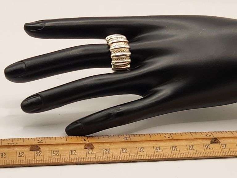 .925 Sterling Silver Vertical Ribbed Dome Ring - Auction Ohio