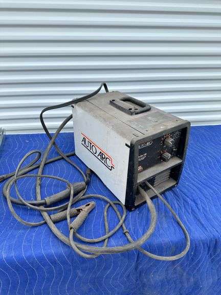 Auto Arc 120V Arc Welder with Leads - Auction Ohio